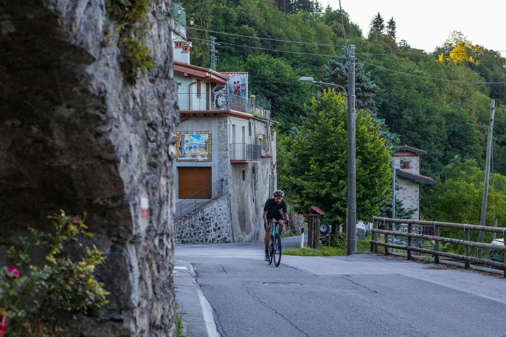 Trails | 24 - SALITA VESTONE / LIVEMMO